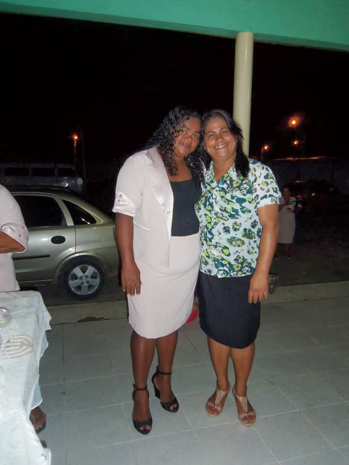 Cantora Angela Barros