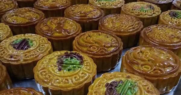 Kek Bulan Halal /Halal Moon Cake Dibuka Untuk Tempahan | Iceboxrivet
