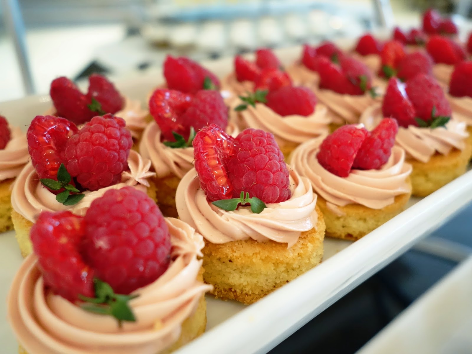 PinkyPiggu: English Afternoon Tea Buffet At L'Espresso, Goodwood Park ...