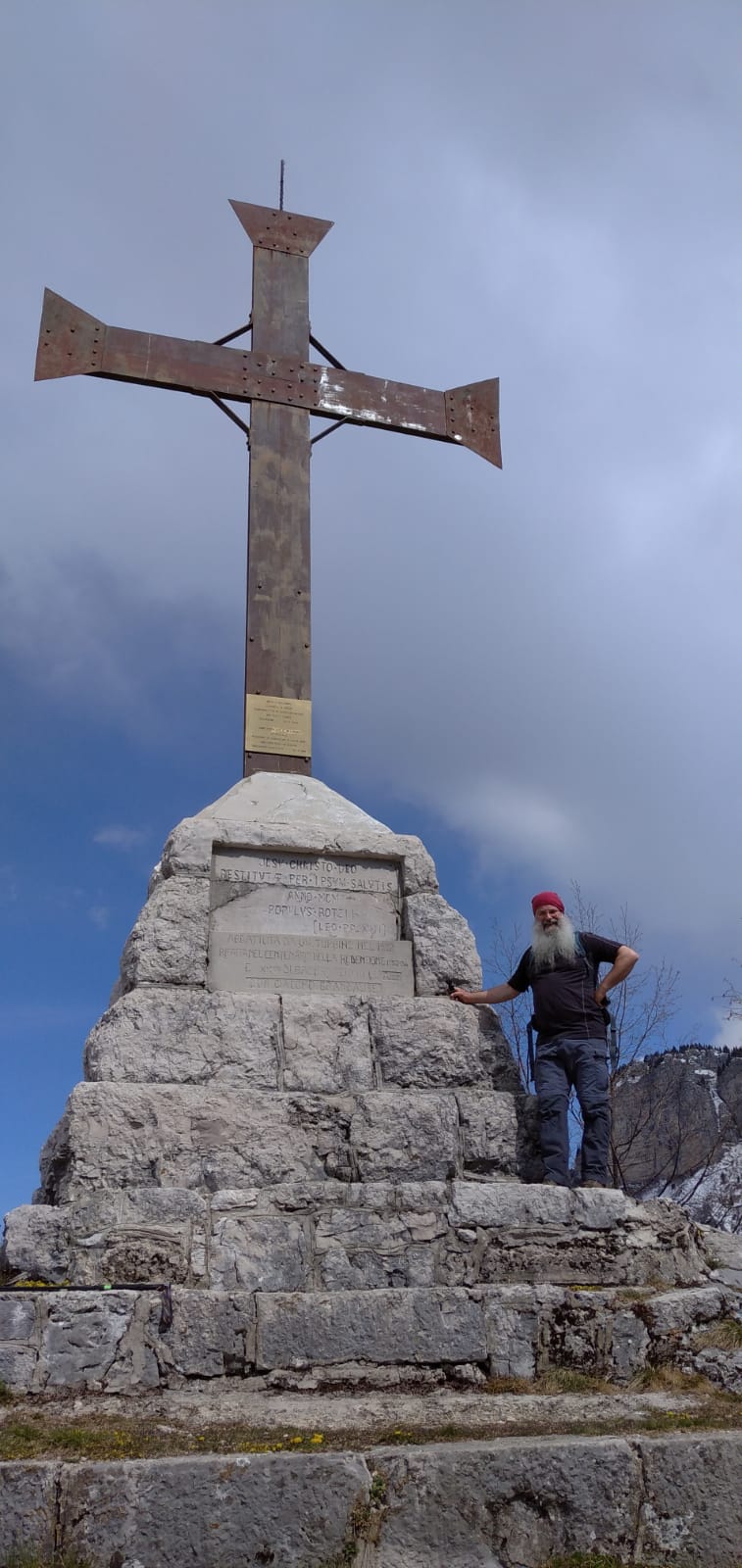 Su strade e sentieri: PEDESCALA - CASTELLETTO DI ROTZO - ALTARKNOTTO ...