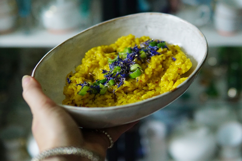 Lumo Lifestyle: Sahramirisotto ruiskukkien kera