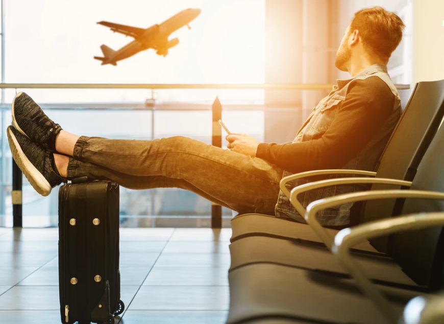 Ways in Which You Can Ease Your First Solo Flying Experience