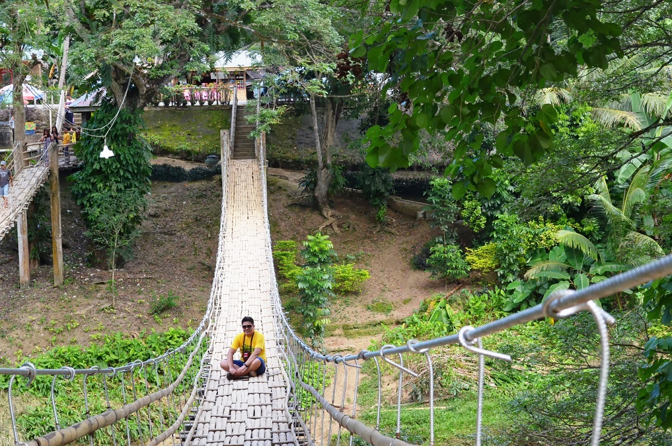 Exploring Bohol: Crossing the Sipatan Hanging Bridge