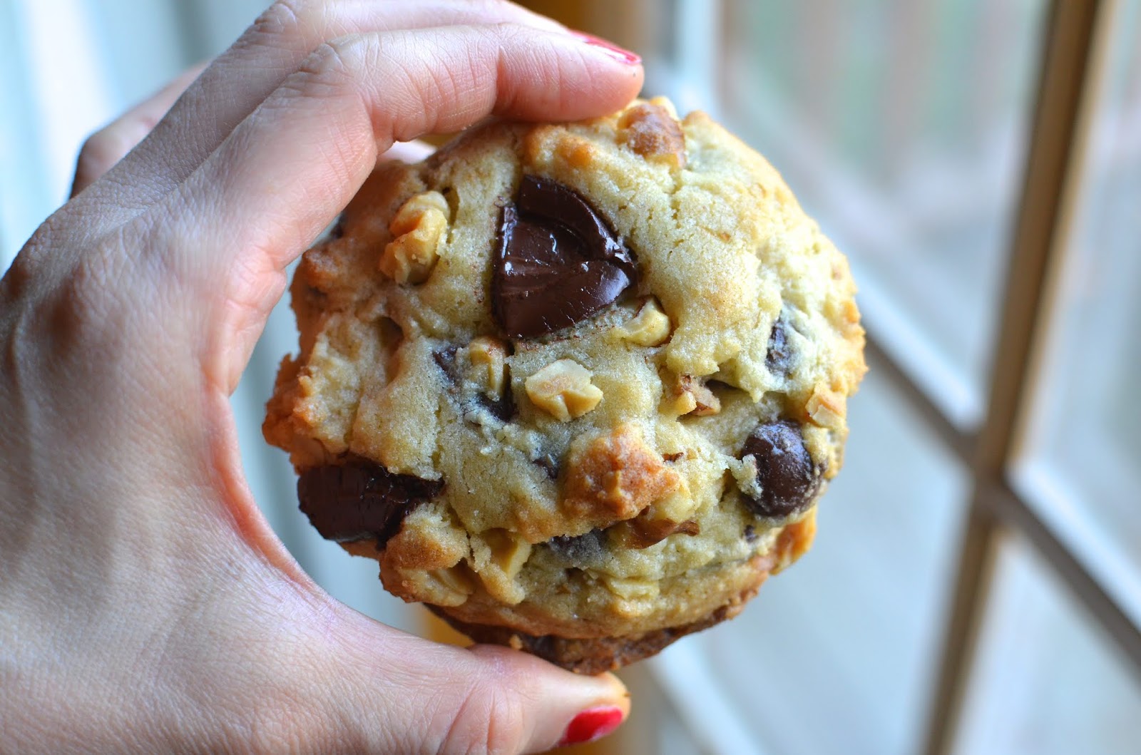 Playing with Flour: Levain Bakery style cookies