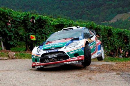 Autos&Máquinas - Roberto Costa: VERSÕES ESPECIAIS DO NEW FIESTA GANHAM ...