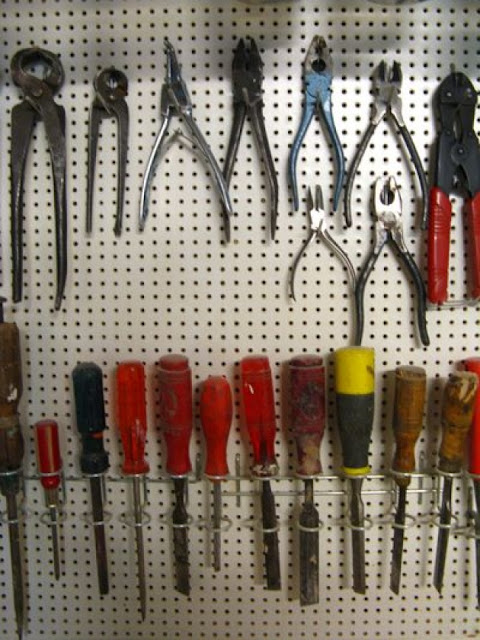 Ide - Ide Storage Untuk Penyimpanan Barang (Tool Kit) - Workspace99