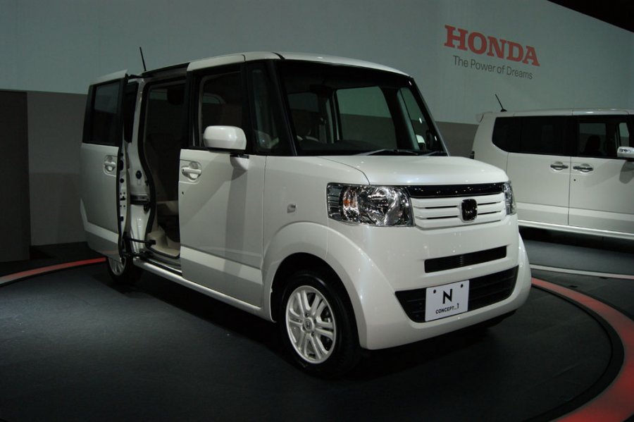 Garage Car: Honda showed the new mini-MPV N Box Live Tokyo Motor Show 2011