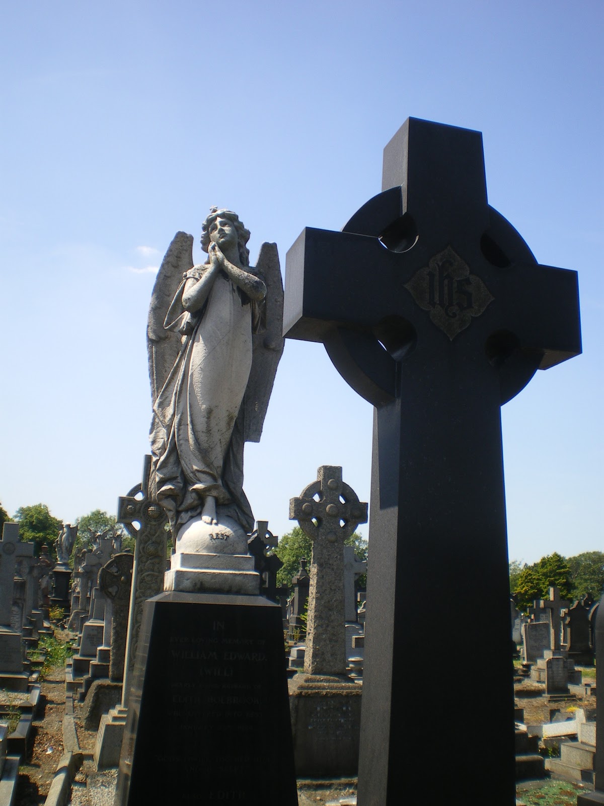 The Shabby Chic Bohemian: Visit to Rock Cemetery, Nottingham