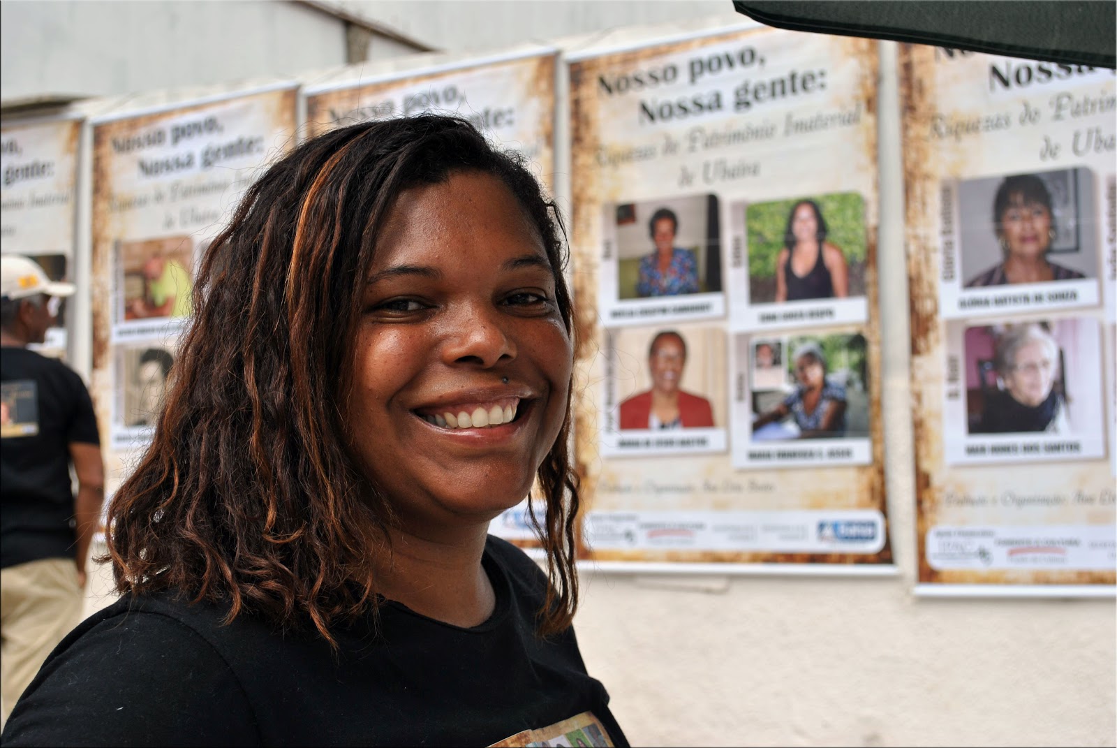 AAmídia: ANA LÍVIA BASTOS