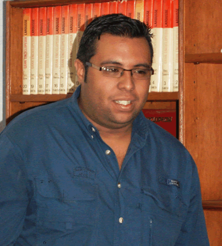 DESIGNAN A OSWALDO ROJAS PRESIDENTE DEL IAMDR - Urquía 97.5 FM