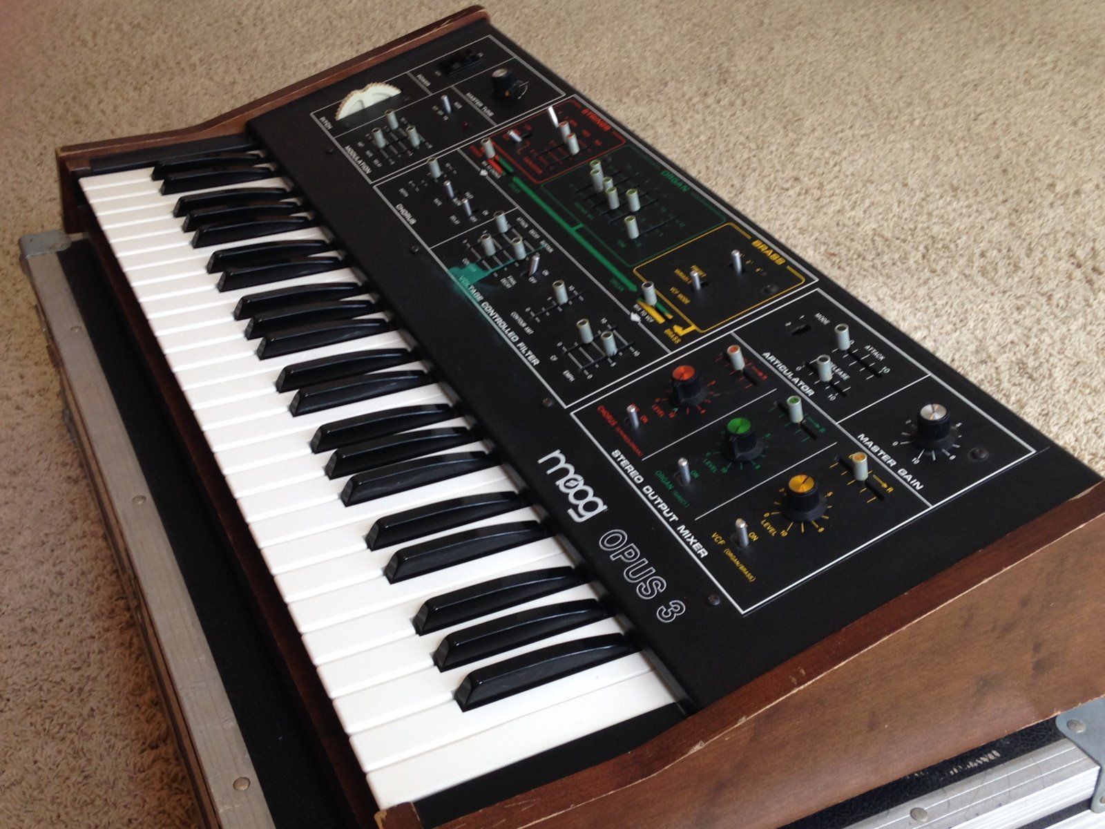 MATRIXSYNTH: MOOG Opus 3 Vintage Analog Synthesizer SN 4768