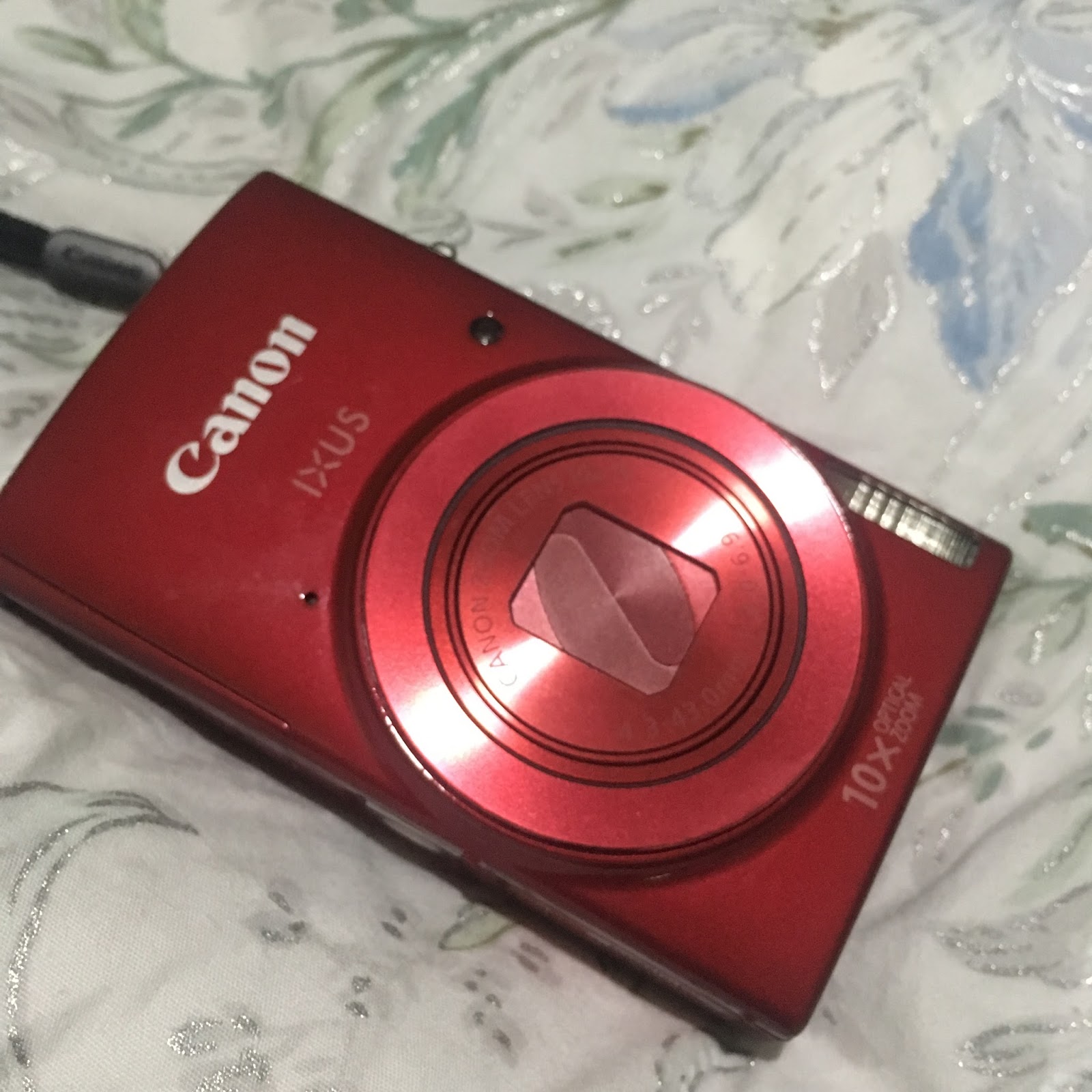 Canon IXUS 180 (20 megapixels, 10x optical zoom, red) | The Good Life Store