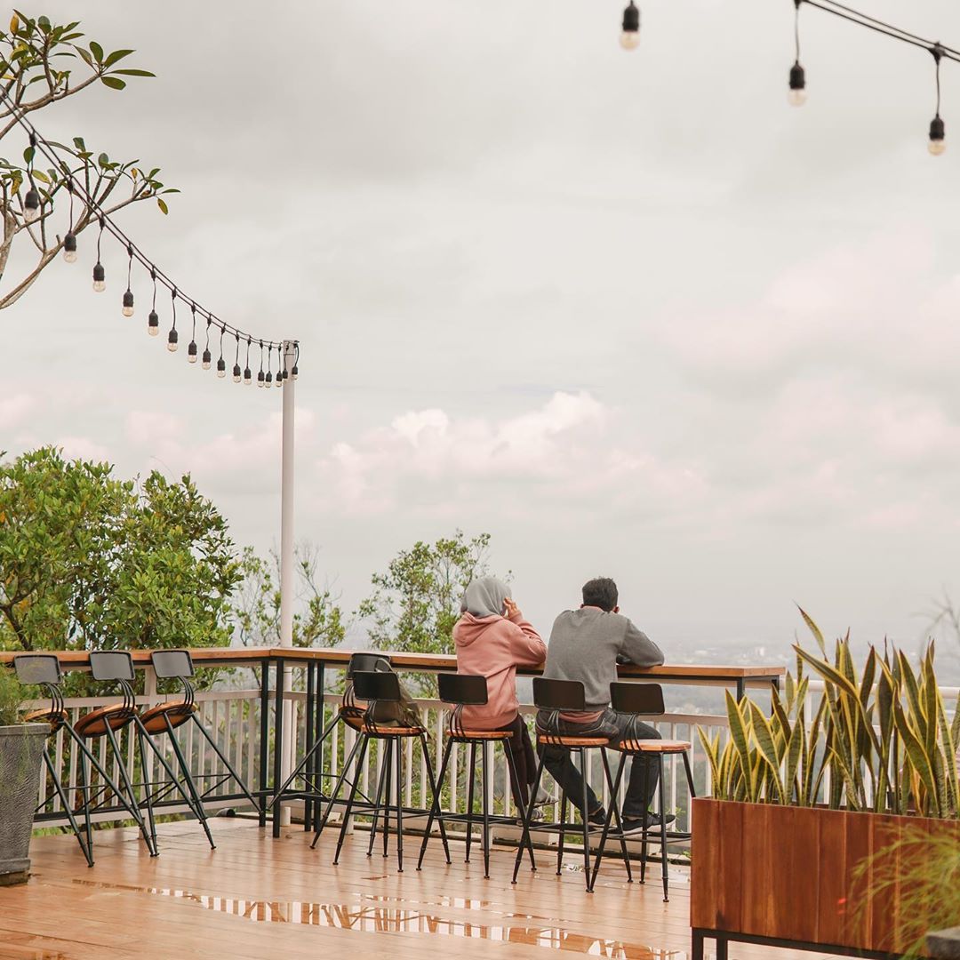 Taman Langit Cafe Baturaden Purwokerto Harga Menu, Fasilitas & Lokasi