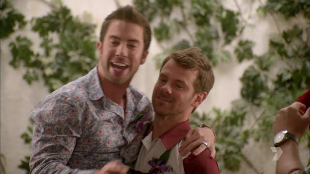 ausCAPS: Damien Bodie and Nick Simpson-Deeks kiss in Winners & Losers 2 ...