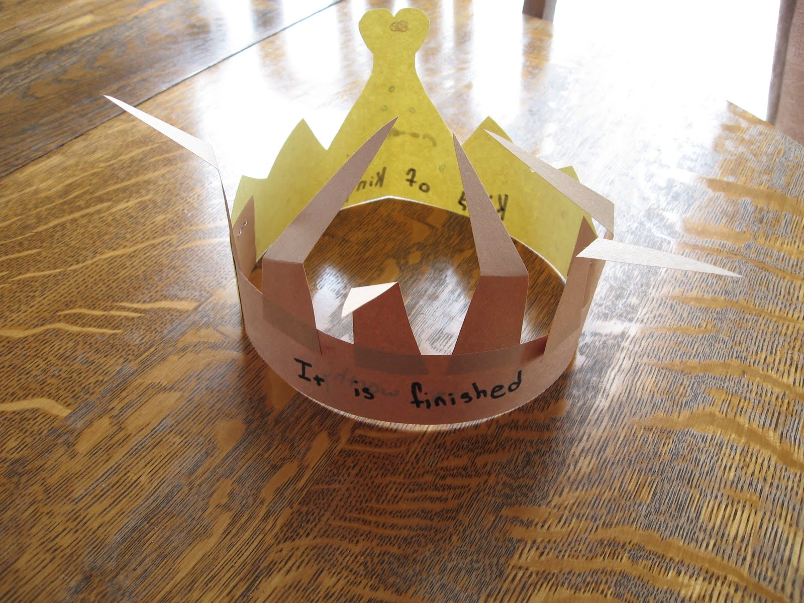 Almost Unschoolers: Christly Crowns - Easter Craft