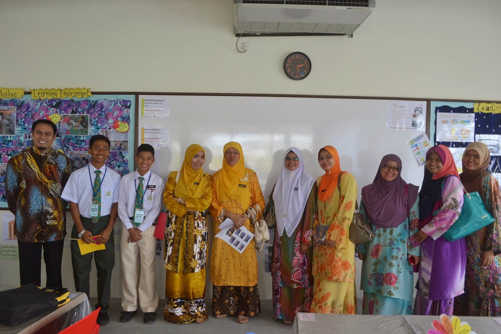 Ustaz Ruslan Hassan : LAWATAN PENANDA ARAS SEKOLAH ABAD 21 : SMK MEDINI ...