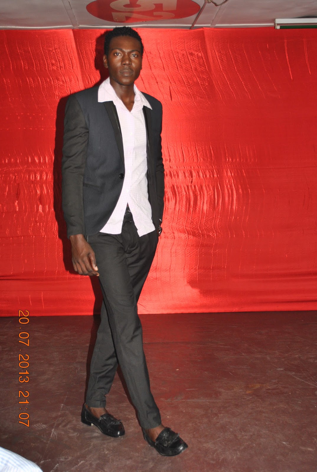 Agência de Modelos e Manequins Renascente Model - Luanda - Angola: 2013