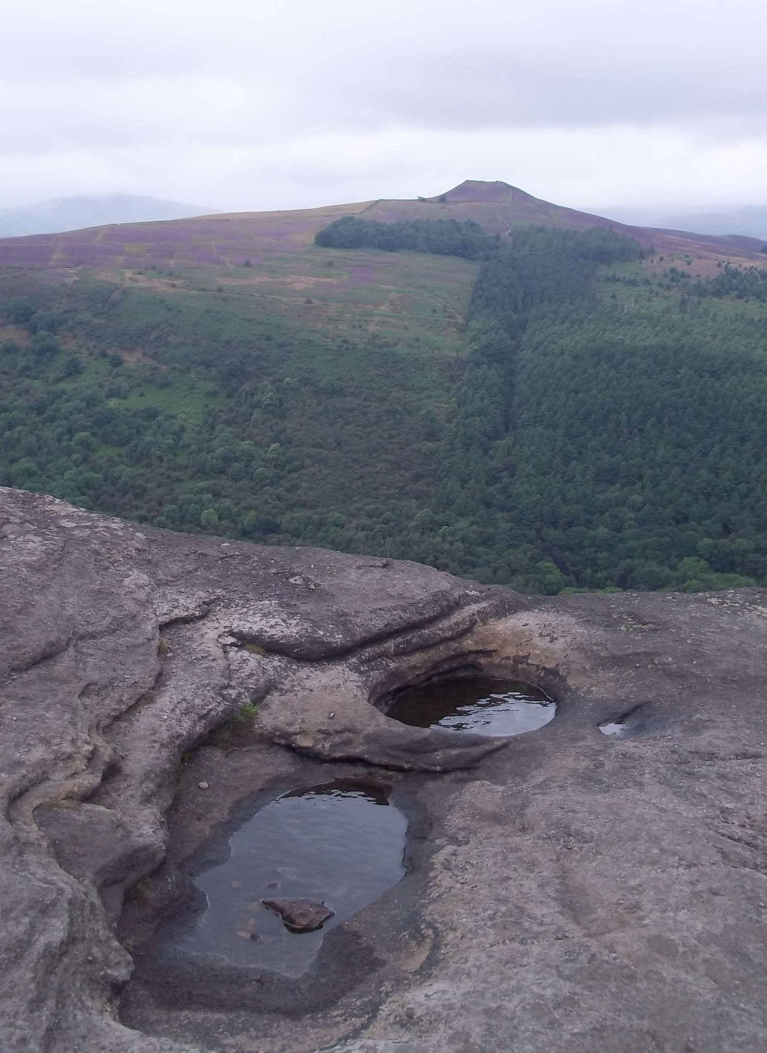 Walking The Peak: Cutthroat Bridge, Ringinglow, and Sheffield City Centre