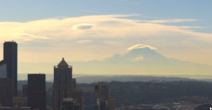 Cliff Mass Weather Blog: When Rainier Wears Its Cap and Strong Winds ...