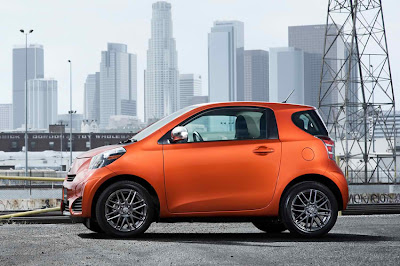 Scion iQ 2012 Review