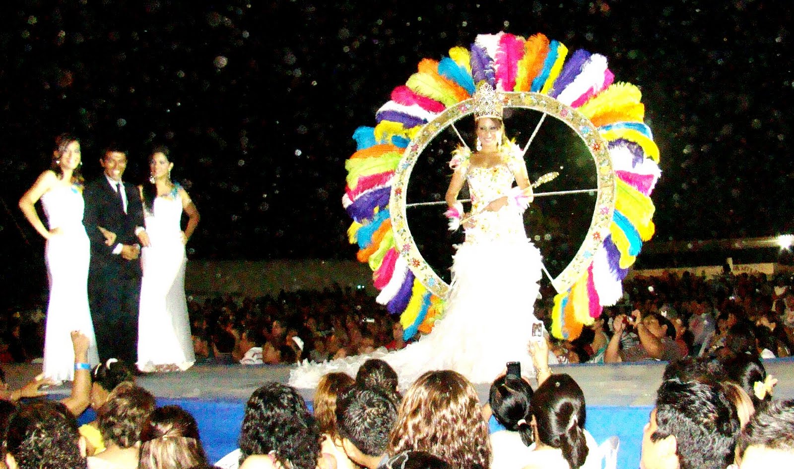 ASTRO 2002: La Novia del Sol se Viste de Gala con la coronación de la ...