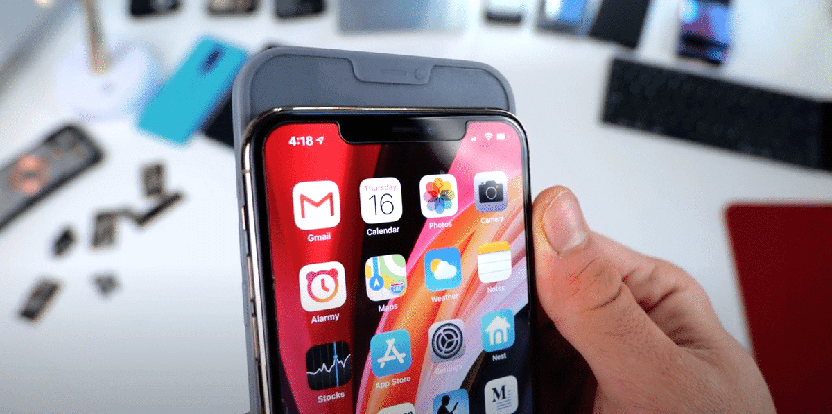 Apple iPhone 2021 Sapa Penggemar dengan Takik Lebih Kecil, dan Kamera ...