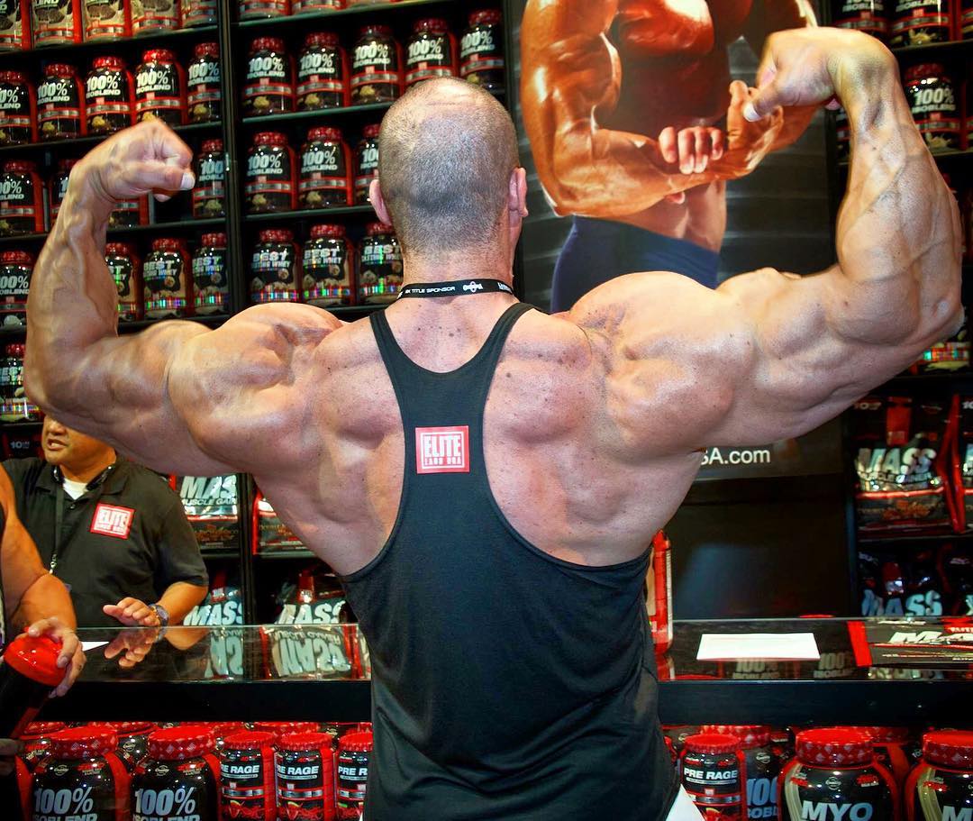 Muscle Lover: Italian mass monster - IFBB Pro bodybuilder Luca Pennazzato