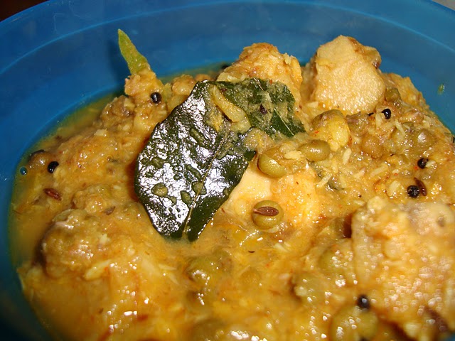 My experiments with cooking: Kaya Elissery/ Pachakka Erissery/Raw ...