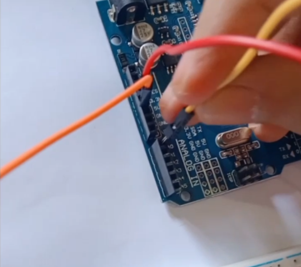 Al Ilmu (Berbagi Ilmu Opo Wae): Laporan IOT (Internet of Things ...