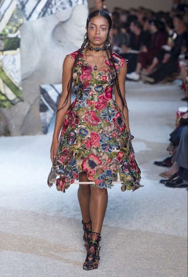 Fashion dresses 2020 ( Trend #3 - Evening), 8 pictures