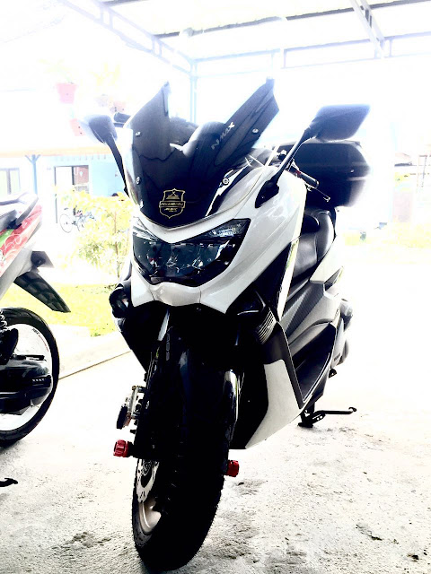 AUTOBLOG-11: Yamaha Nmax Touring yang stylish