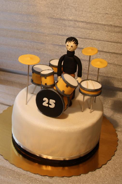 Tortowe Kreacje "szyte na miarę": Perkusja