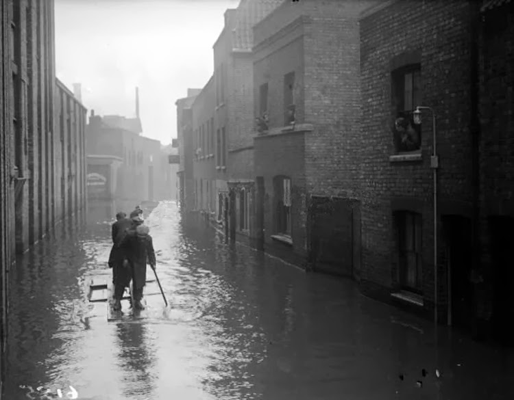 Momentos del Pasado: El desbordamiento del Támesis en 1928