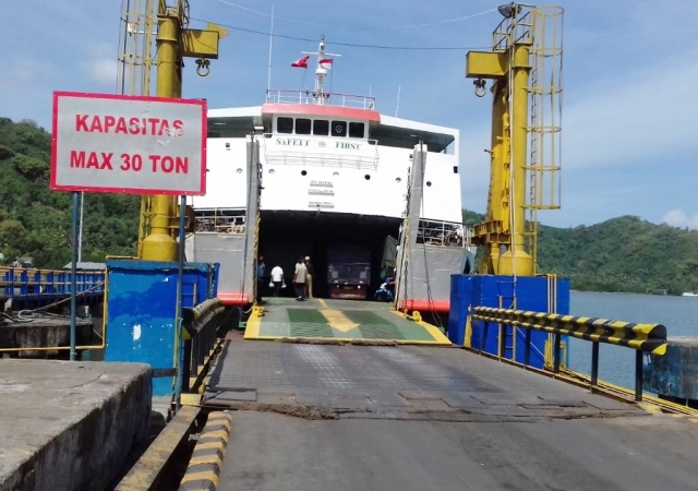 Pengertian Ramp Door dan Bagian-Bagiannya - Ekonomi Bergerak