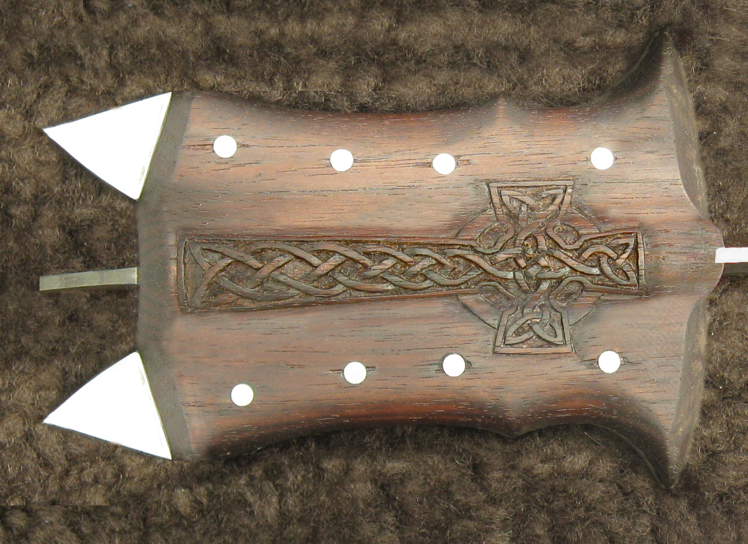 Cross-Hilt Seax -- myArmoury.com