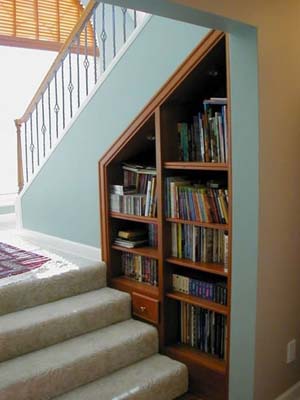 blog de design interior: Idei de amenajare a spatiului de sub scari