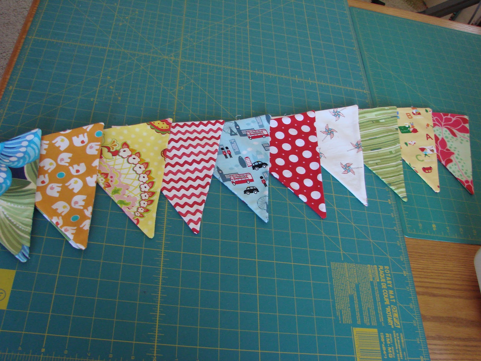 dream quilt create: Pennant Banner
