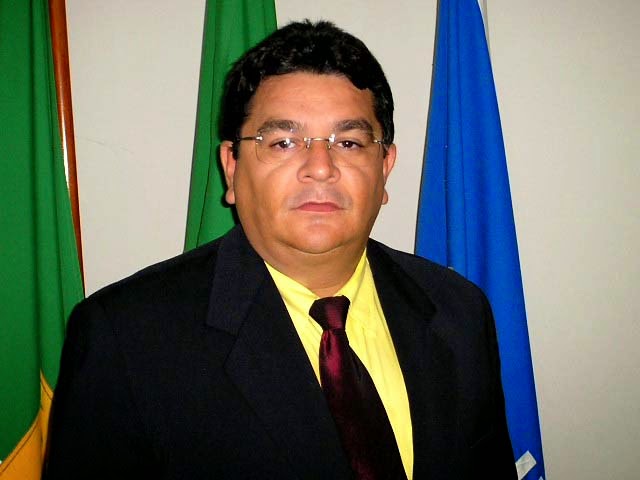 Eliel Bezerra.: IZINHO SOLICITA MELHORIAS PARA O BAIRRO GILBERTO PINHEIRO