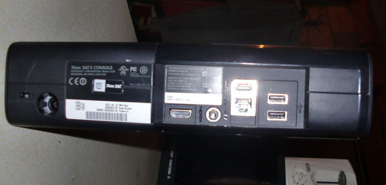 Kiblitzing...: Look Who's Come Crawling Back: The Xbox 360 E