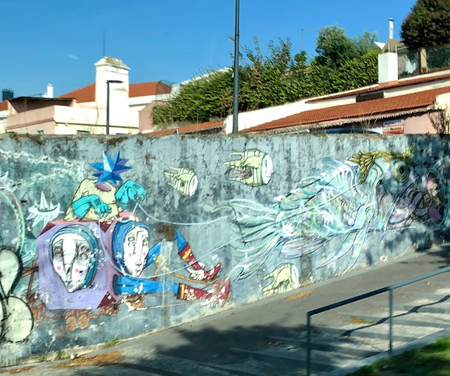 Susan's NGTAW Blog: Graffiti in Portugal - artistic expression is inspiring