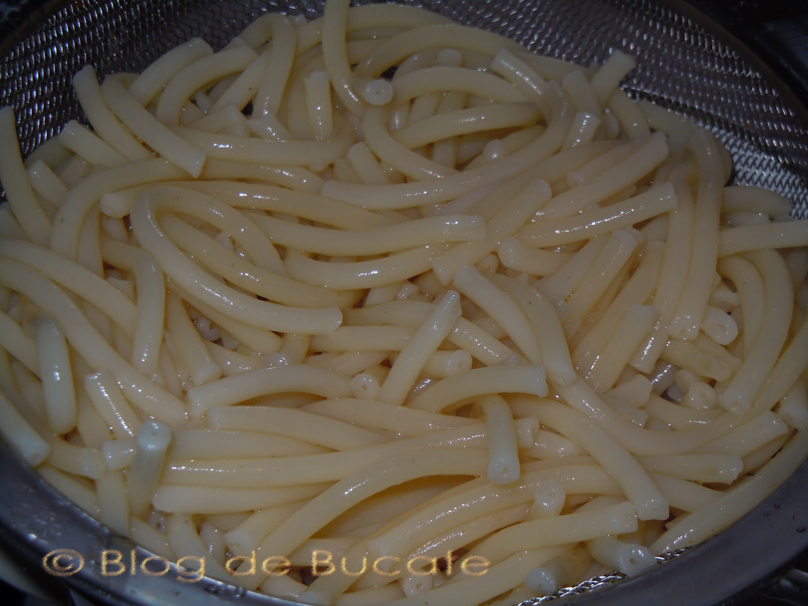 Blog de Bucate: Paste dulci cu pesmet