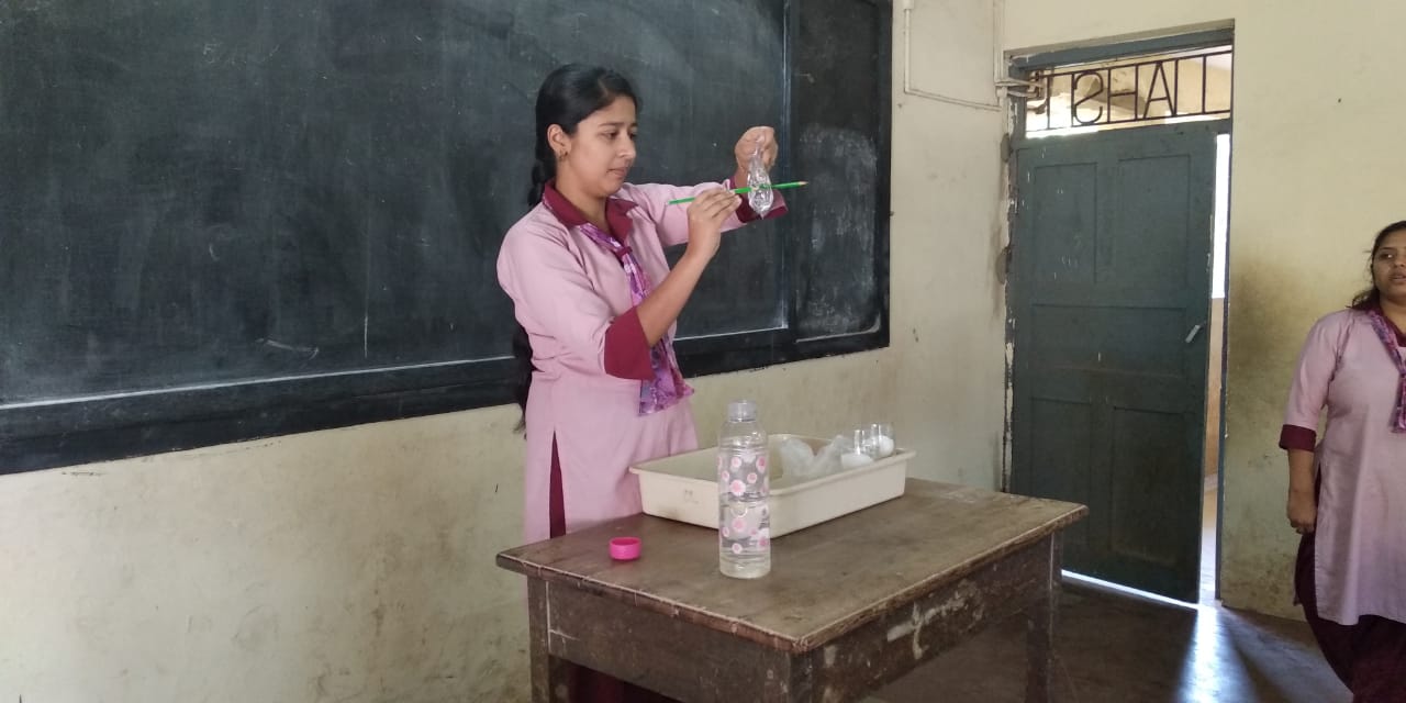 Amazing Science: Discrepant Event