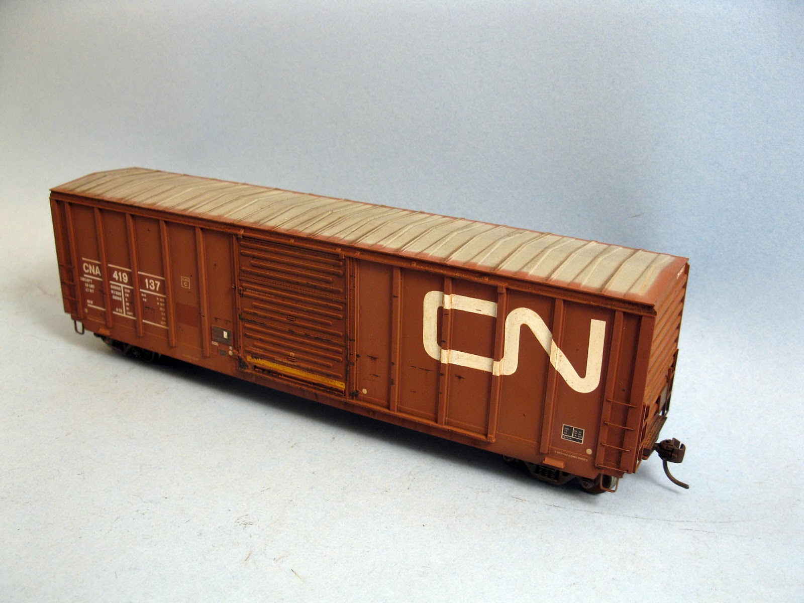 Hedley Junction: Weathering a 50ft Boxcar Fleet