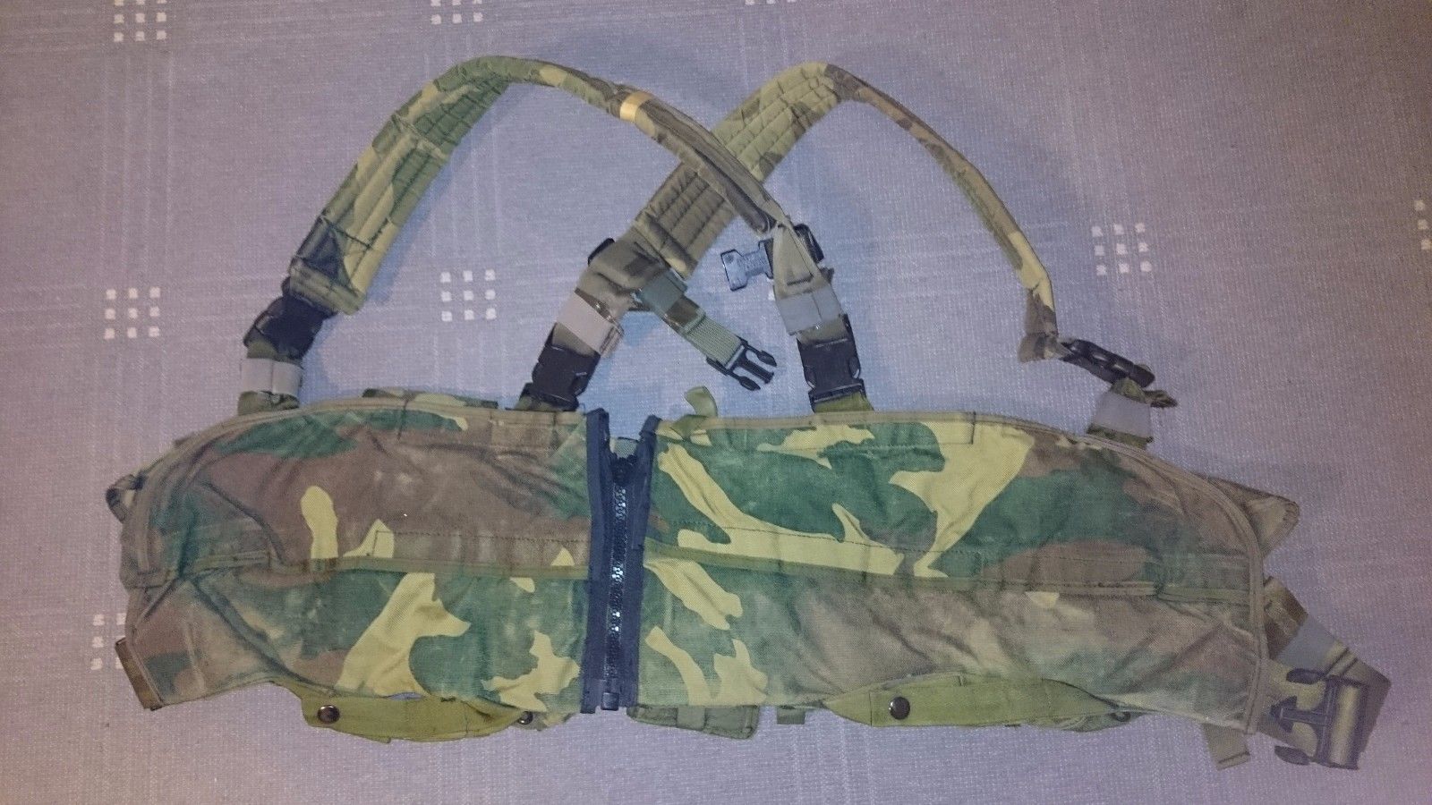 Webbingbabel: AWS Special Forces Chest Rig 1994