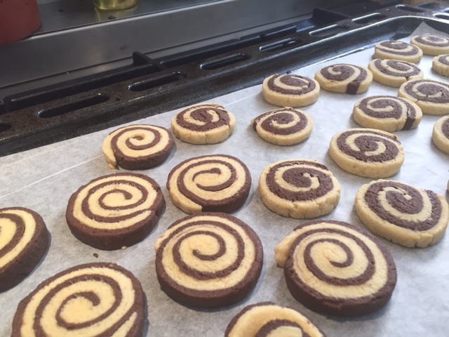 Chocolate and vanilla spiral cookies