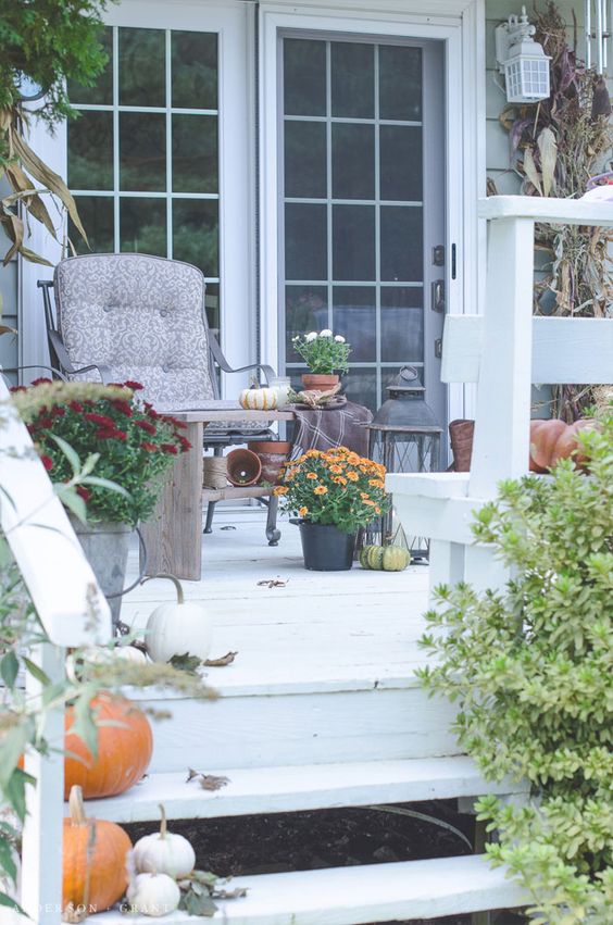 14 Gorgeous Fall Front Porches | Little House of Four - Creating a ...