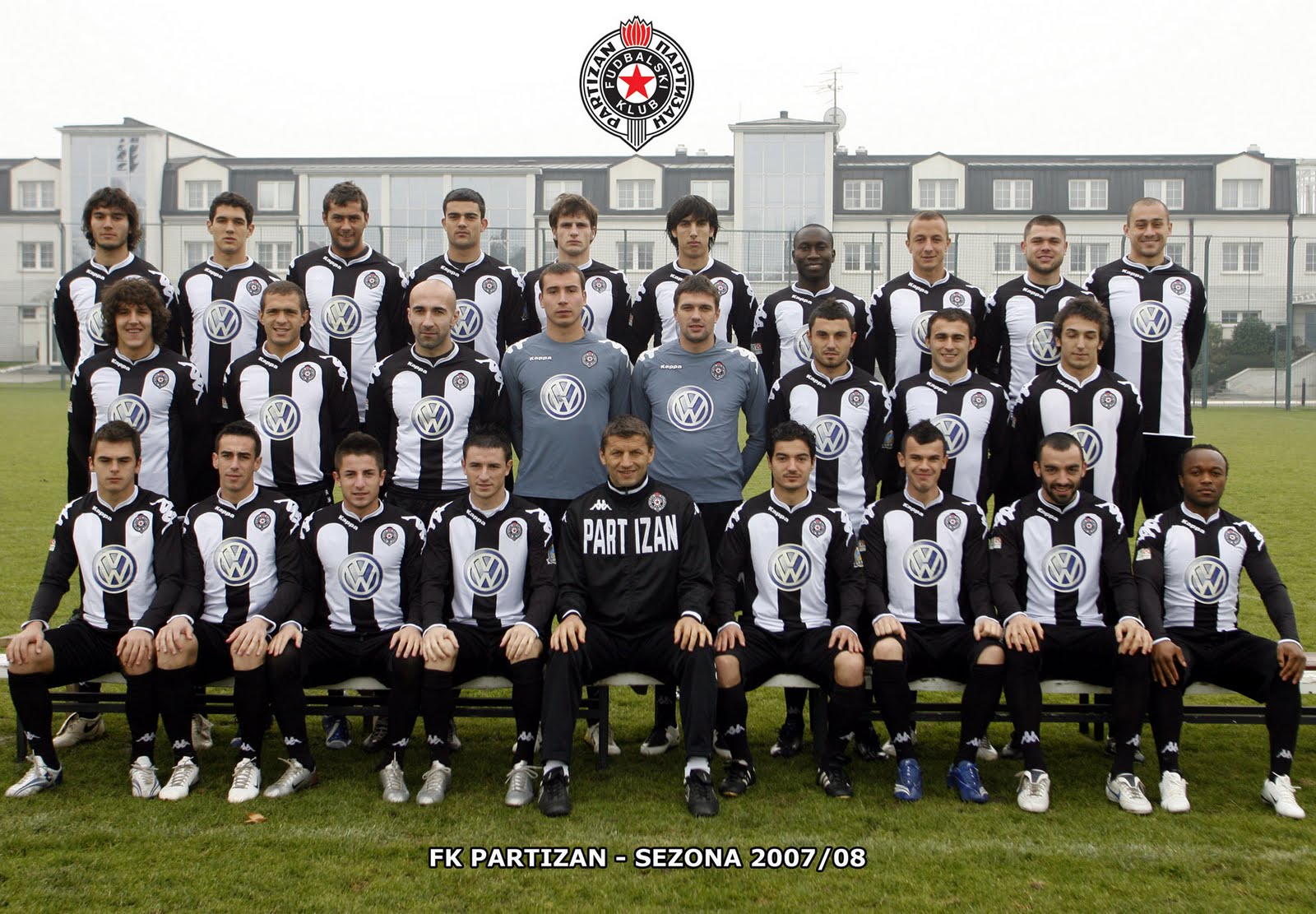 Crno-bela nostalgija-Dresovi Partizana kroz istoriju