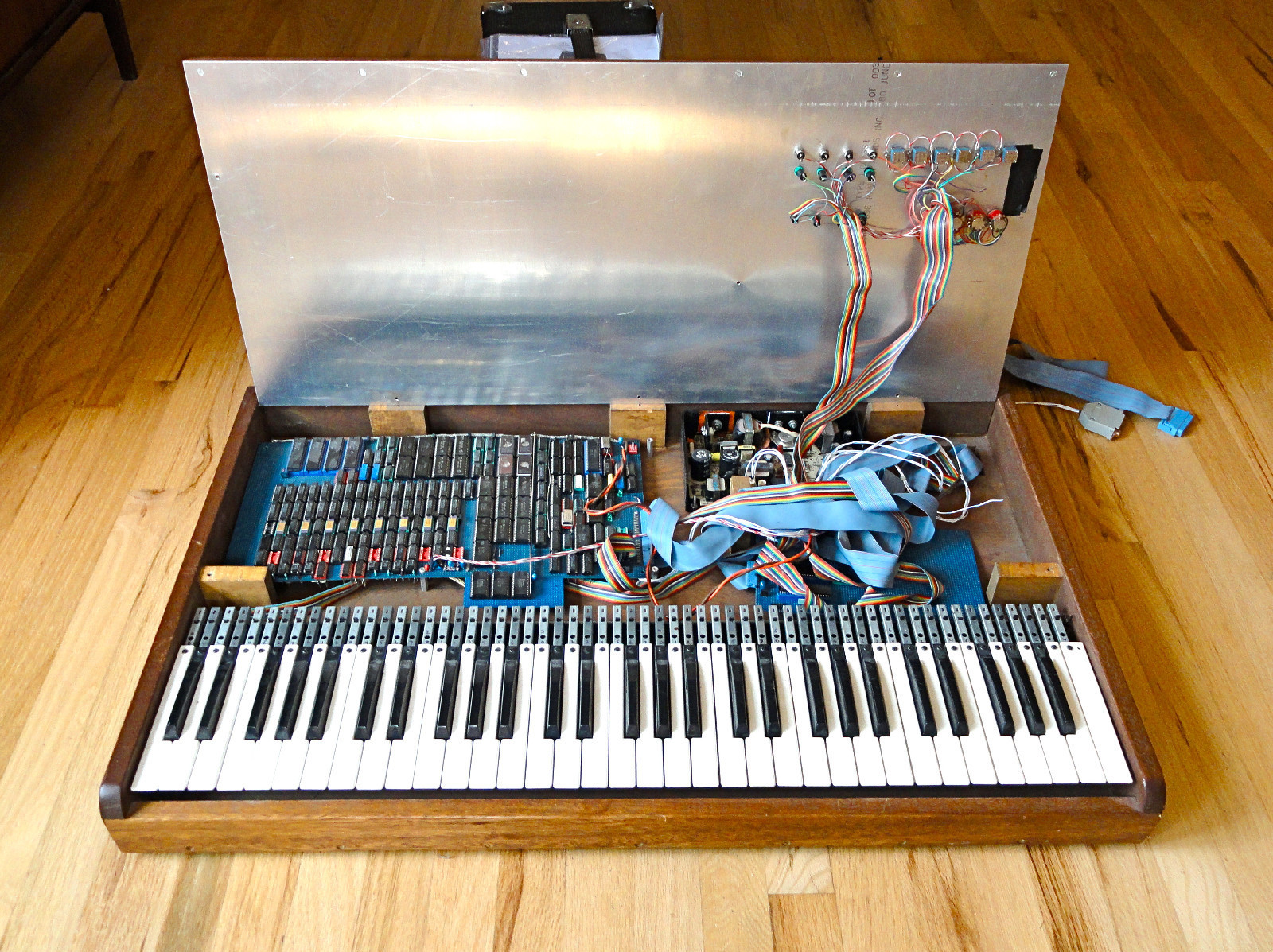 MATRIXSYNTH: 1980s Early Digital Synthesizer Project