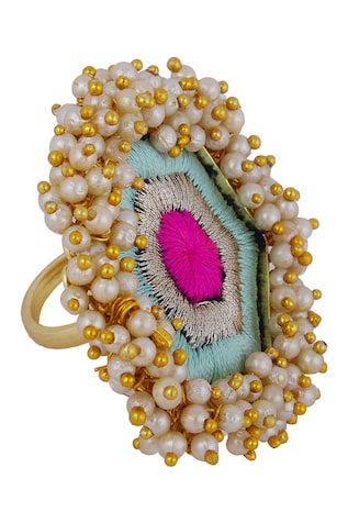 Traditional broad rings