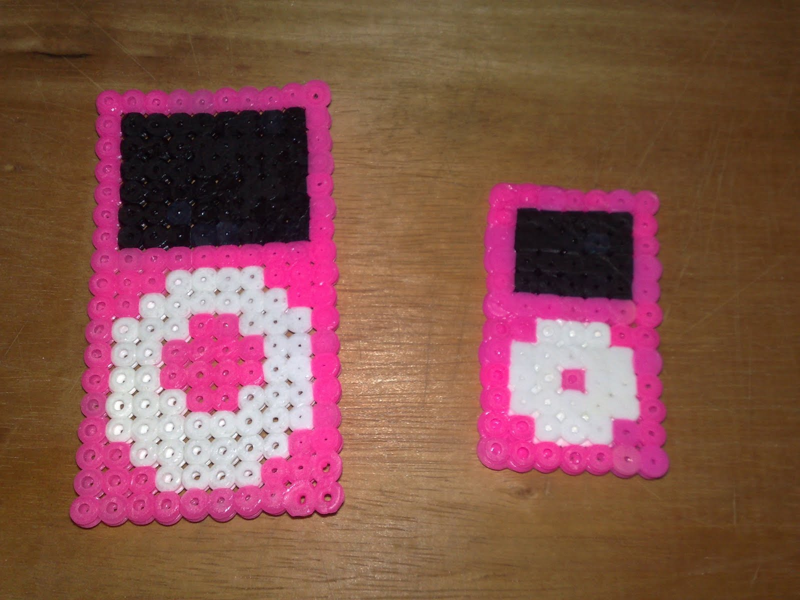 J SQUARE CRAZY BIZ (:: Pyssla KEYCHAINS